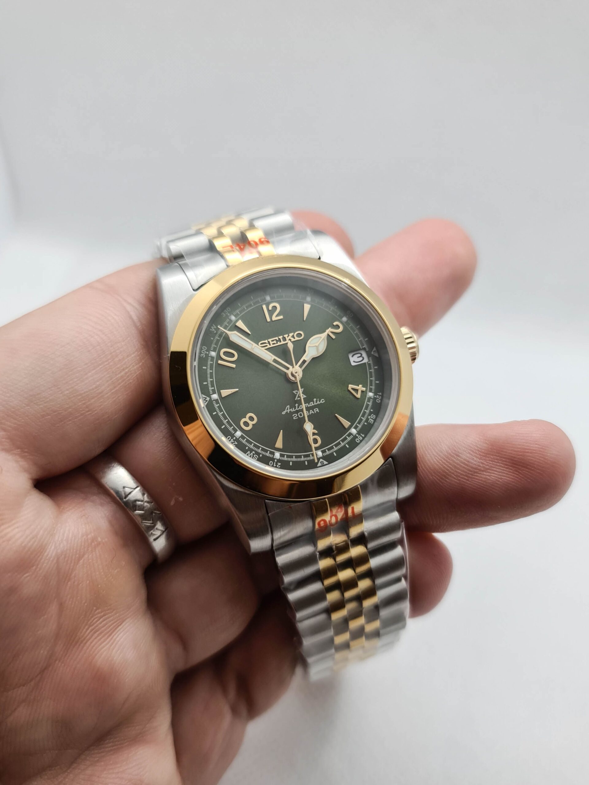 Seiko Alpinist Green Two Tone Mod - Seiko Submariner Mod Watches Shop ...